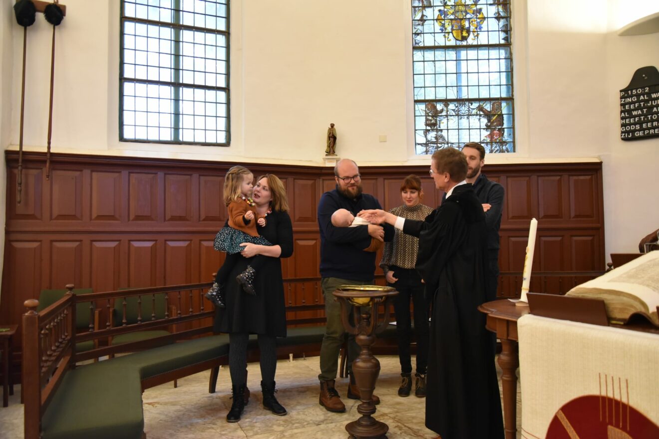 Waarom laten mensen zich – of hun kinderen – nog dopen? – Website ...